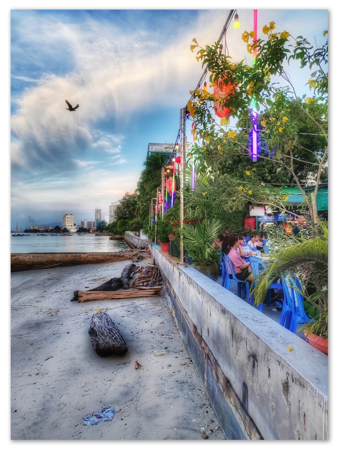 Northam Beach Cafe Hawker Delights | Chiefeater.com