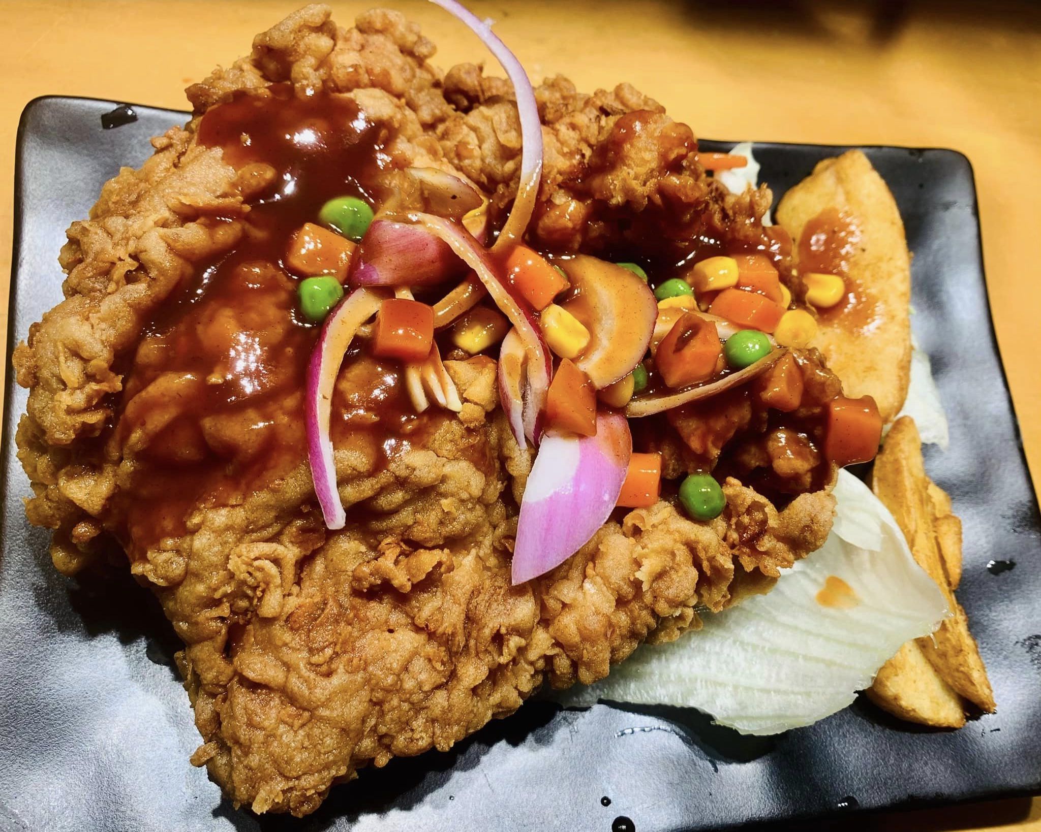 Traditional Hainan Chicken Rice Hainanese Chicken Chop | Chiefeater.com