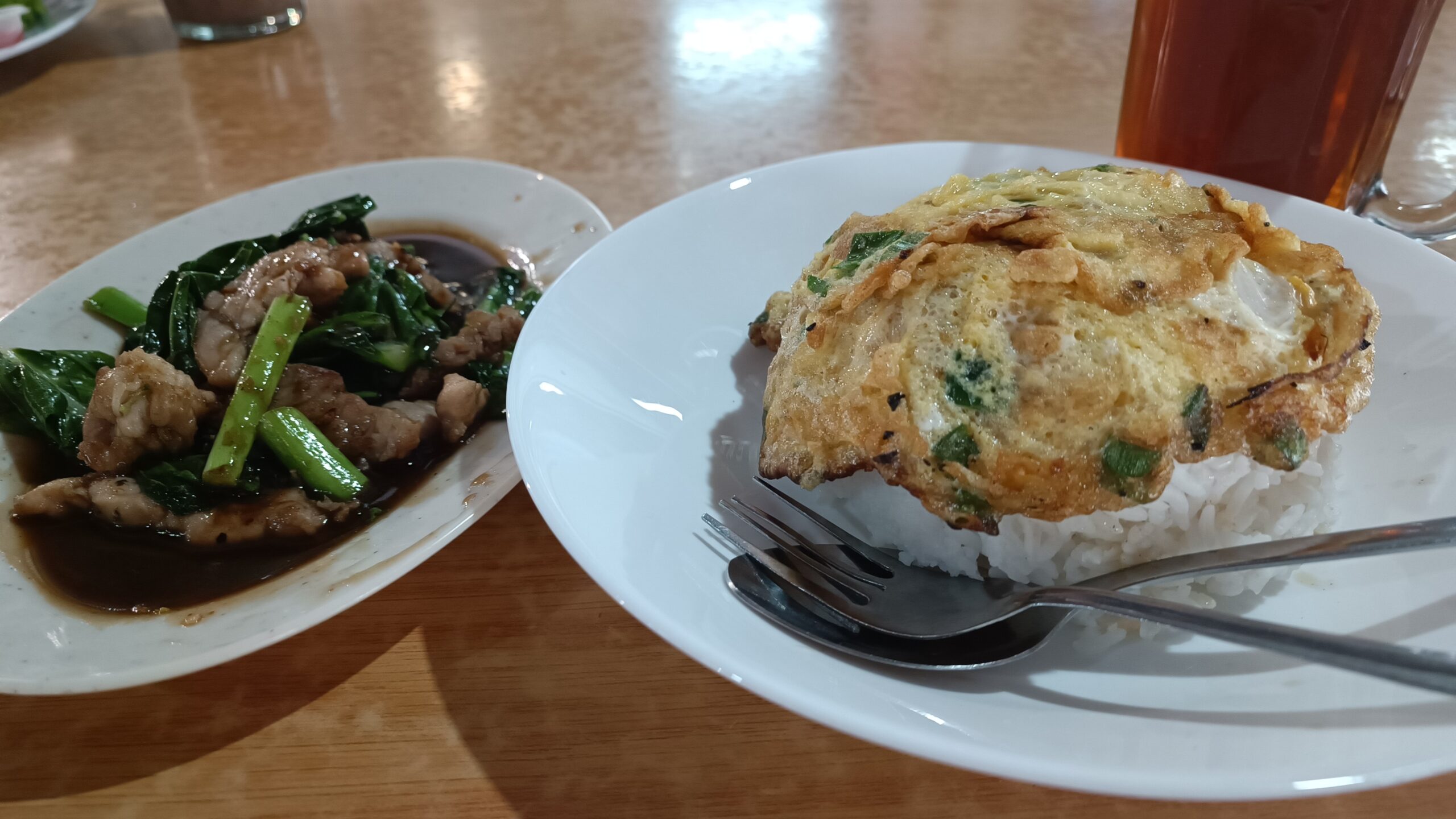 Old Market Food Court Thai Stir Fried Pork Rice | Chiefeater.com