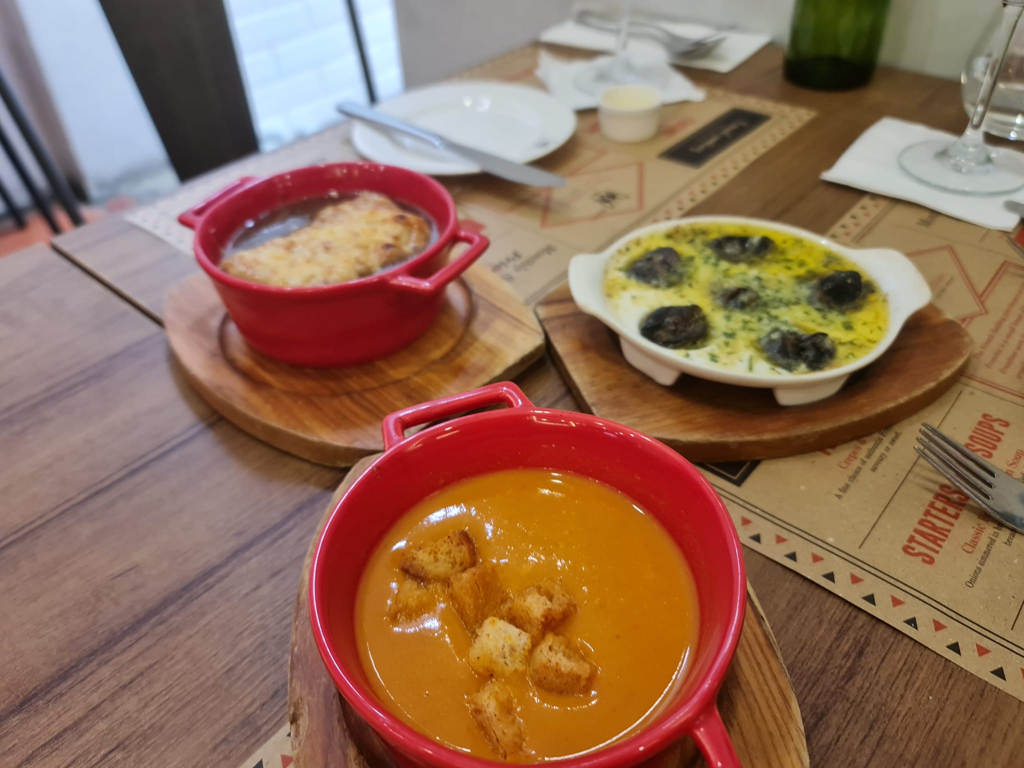 Two Frenchies Cafe Bistro French Cuisine | Chiefeater.com