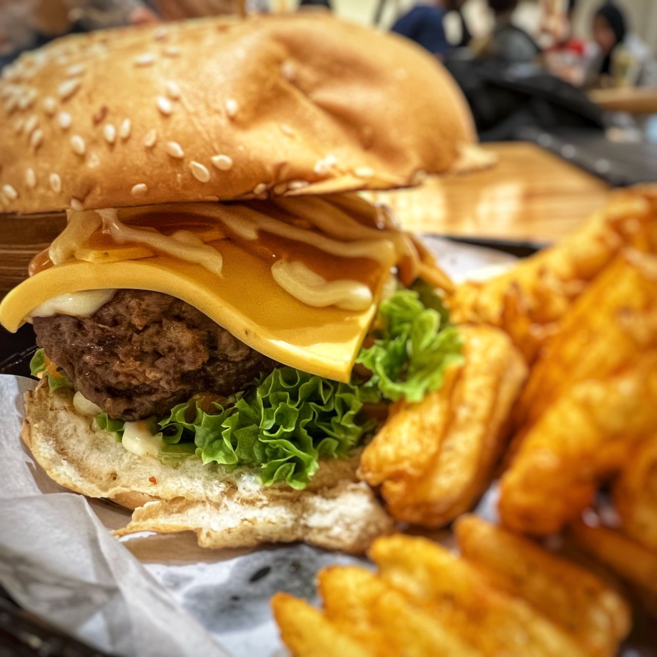 Yaku Pavilion Bukit Jalil Beef Burger | Chiefeater.com