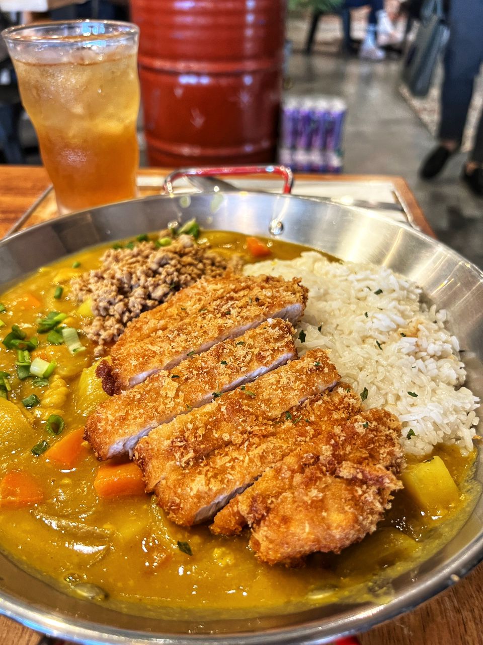 Donkas Lab Pork Karae Rice | Chiefeater.com