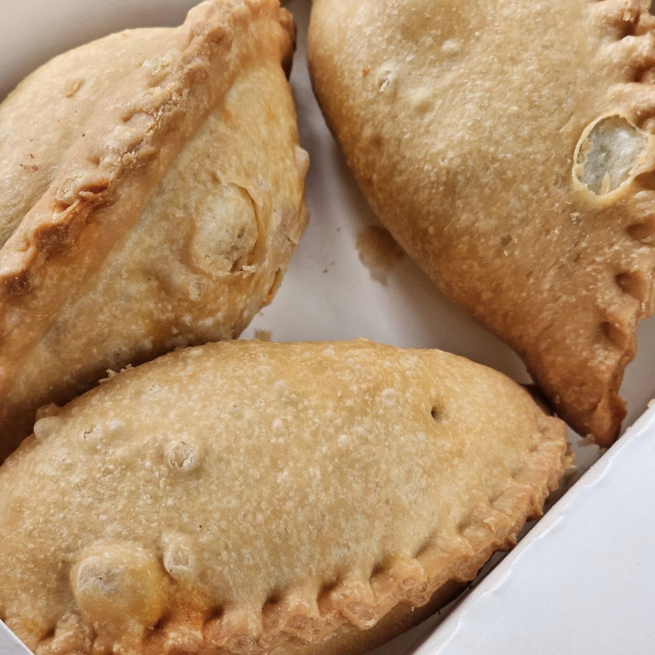Food Merchant OUG Pork Curry Puff | Chiefeater.com