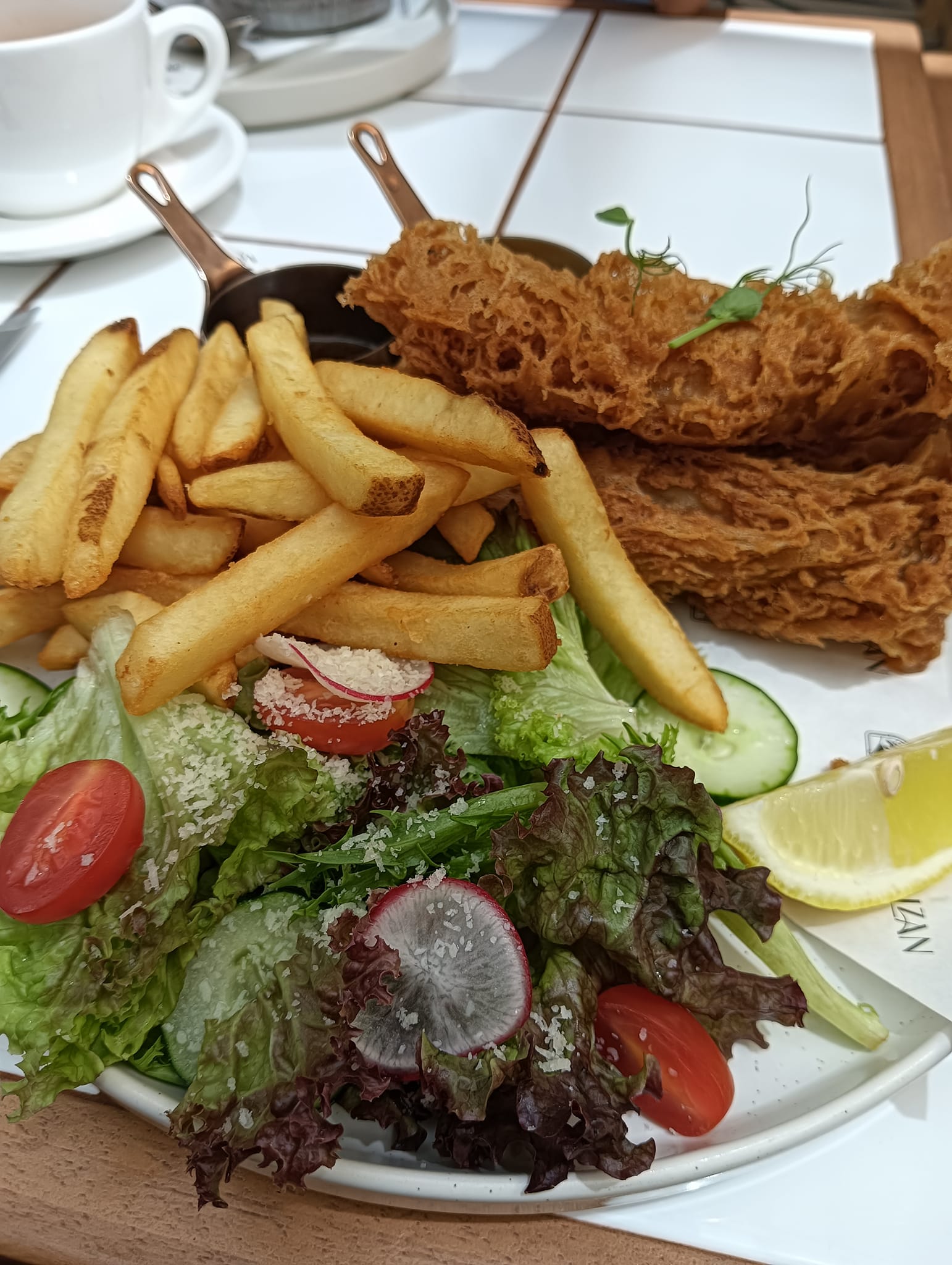 Nice Ambience at Halzan Penang | Chiefeater.com