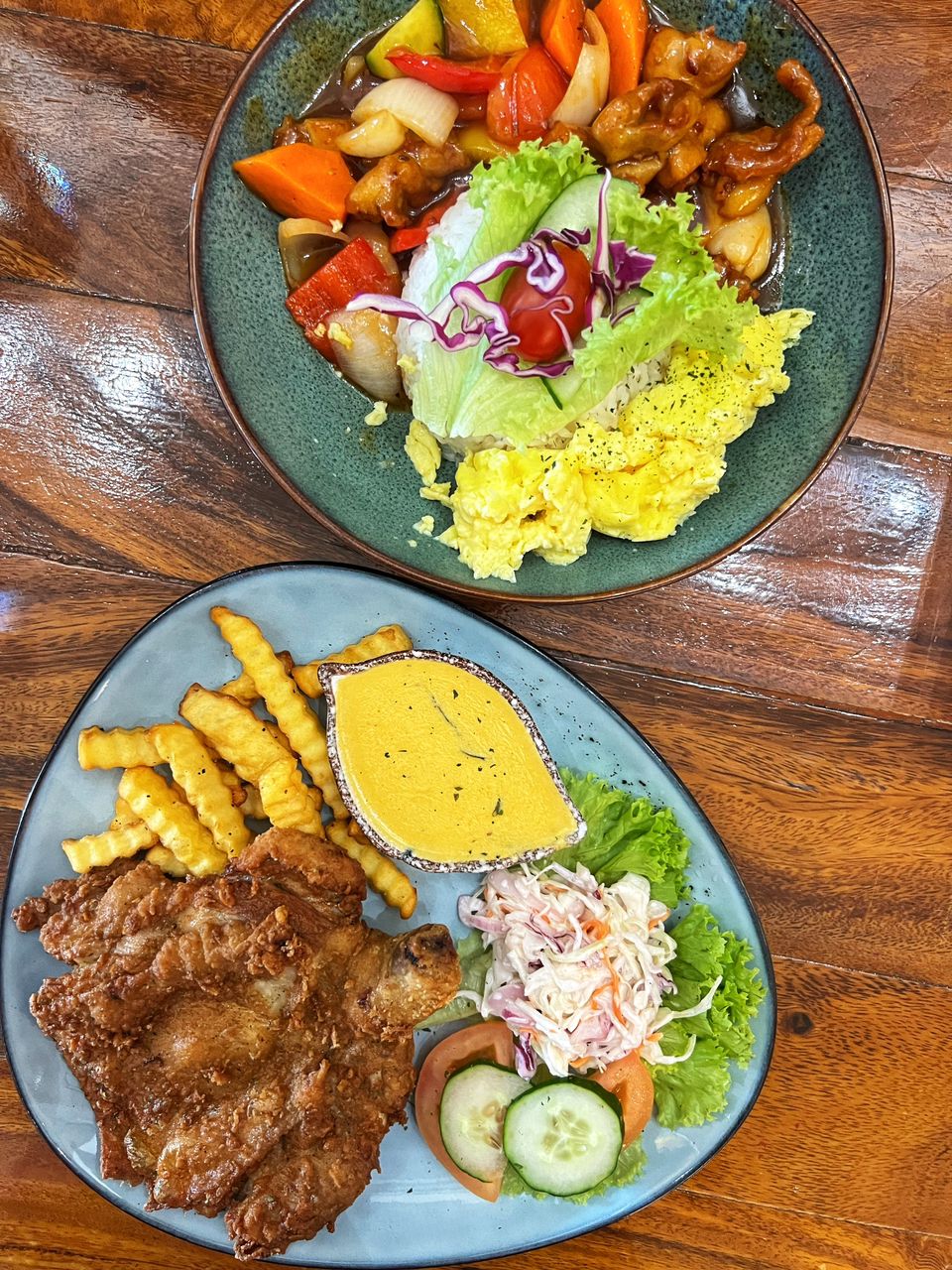 Mokka Cafe Chicken Chop and Lychee Chicken Rice | Chiefeater.com